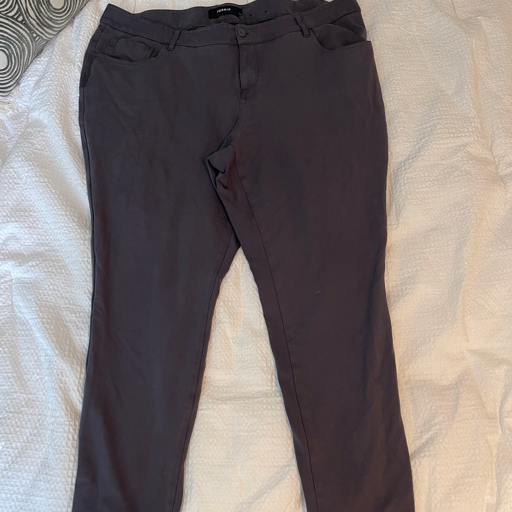 Dark Grey Pants - Gem